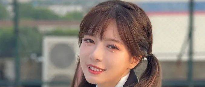 国外解说预测明年LPL阵容：TheShy打AD，Uzi复出。_限量测试