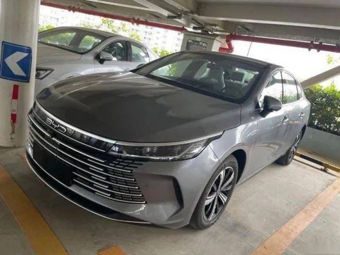 配旋钮换挡 比亚迪F5内饰实拍曝光_搜狐汽车_搜狐网