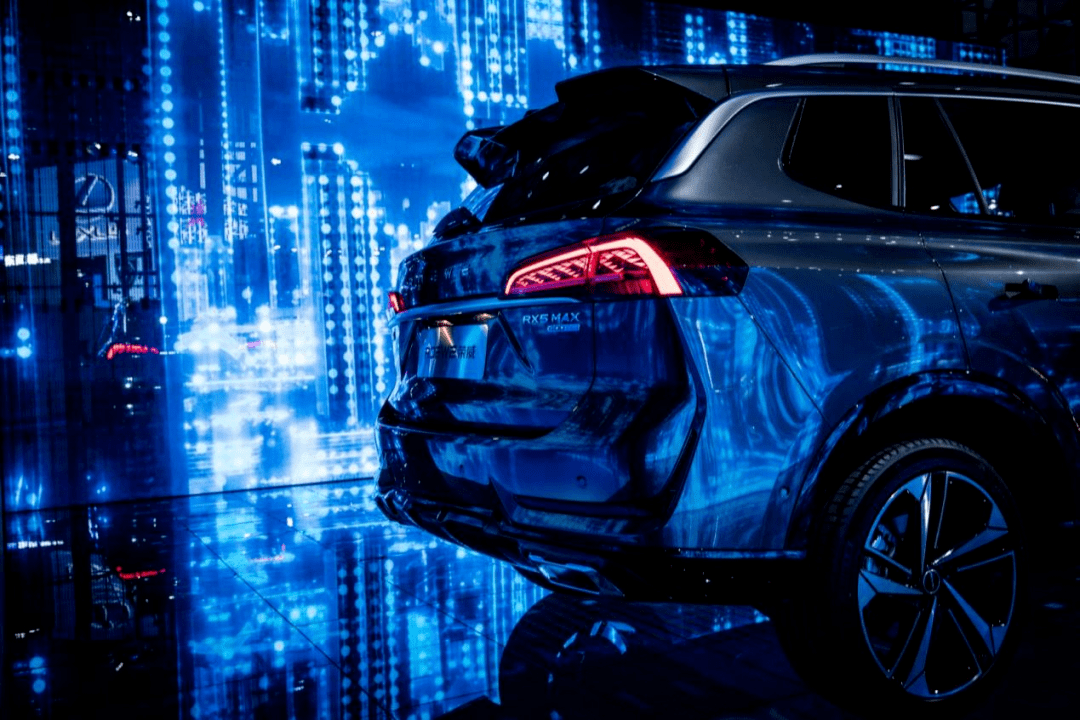 国民神车交锋，全新荣威RX5 MAX与第三代哈弗H6，谁胜一筹？_搜狐汽车_搜狐网