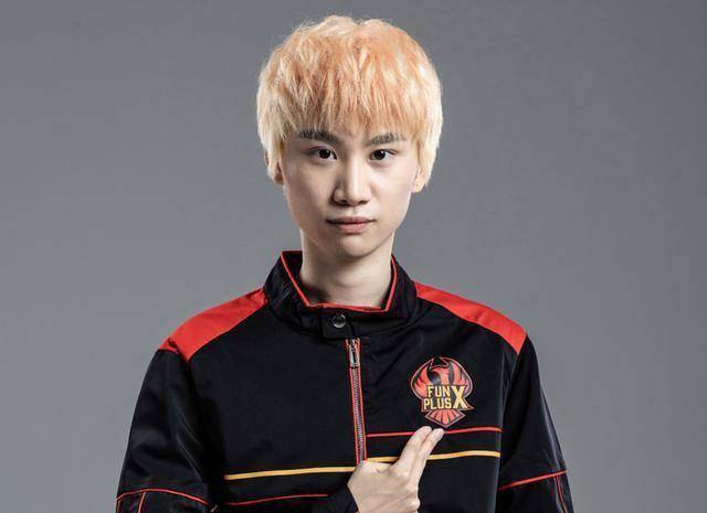 Doinb透露：BLG明年的阵容无敌，Uzi和TS可能会在一起_Theshy