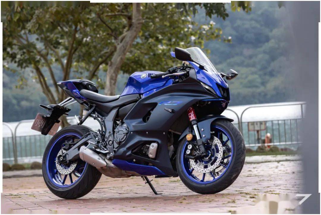 [ YAMAHA ] 2022 YZF-R7 台湾首测：操控、动力是否可以？_搜狐汽车_搜狐网