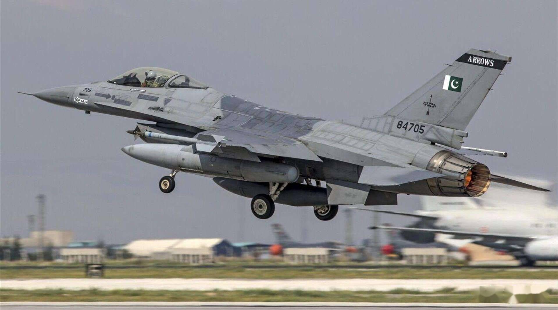 伊朗最终选择俄罗斯苏35S和苏30SM，是歼10CE不够先进吗？_战机_美国_出口