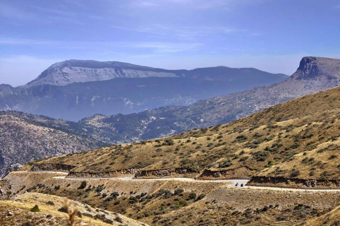 KTM 2022 款 250、390 Adenture 探险车 户外特写_搜狐汽车_搜狐网