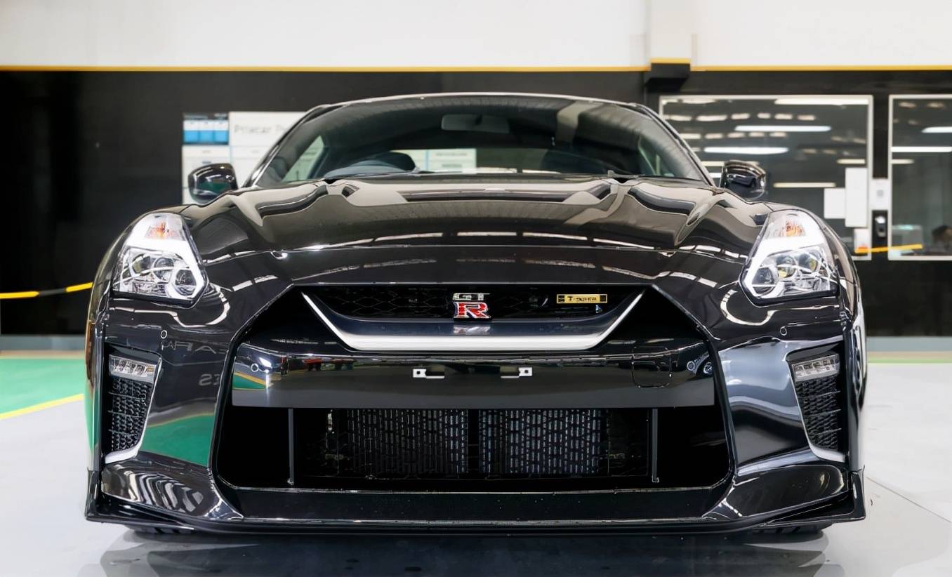 潮男最爱日产全新GTR正式亮相，“爸爸，我要买GTR”_搜狐汽车_搜狐网