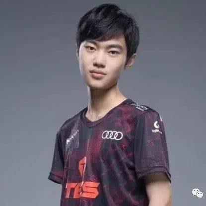 Knight再次打上韩服第一！5连胜成功登顶，TES官博第一时间真情告白_Rank_成绩_中单