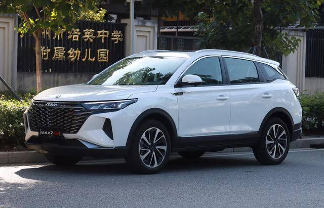 百公里油耗6.6L，动力比宝马X1强，全新AX7马赫版开起来怎么样？_搜狐汽车_搜狐网
