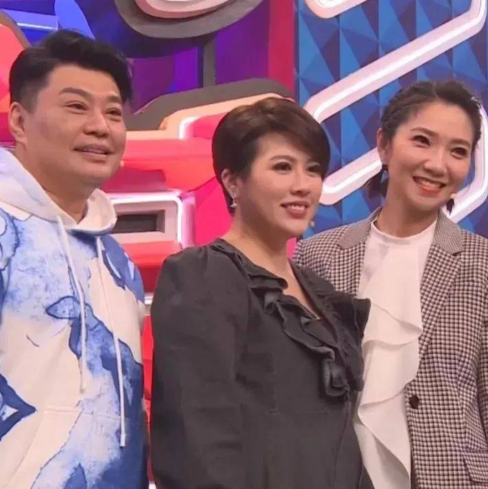 TVB前女星久违露面，曾自爆被骚扰，至今享受单身！_陈彦行_节目_观众