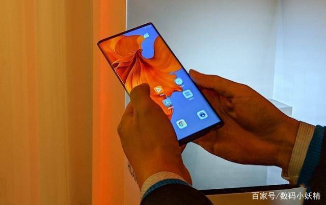 华为MateX入网，折叠屏+麒麟980+5G，唯独价格是败笔_手机_该机_内存