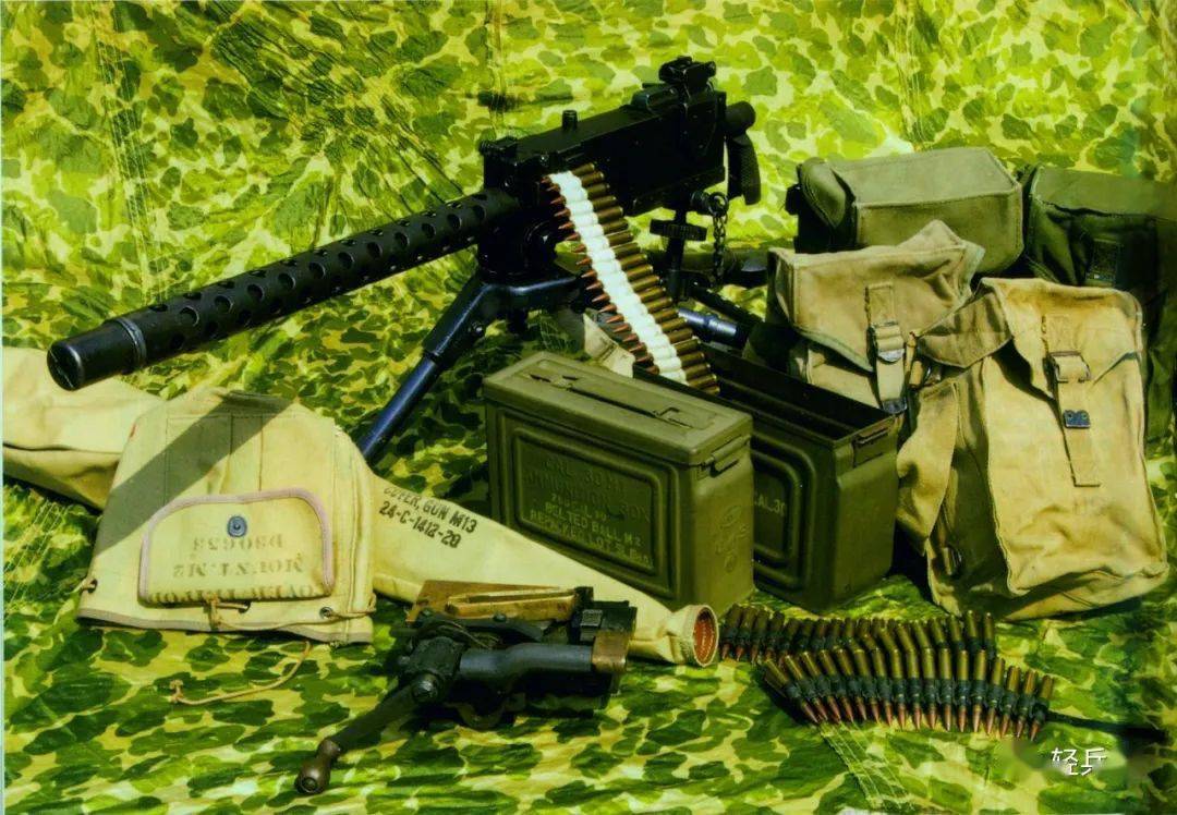 M1919A4/A6 机枪之附件_链箱_三脚架_机构