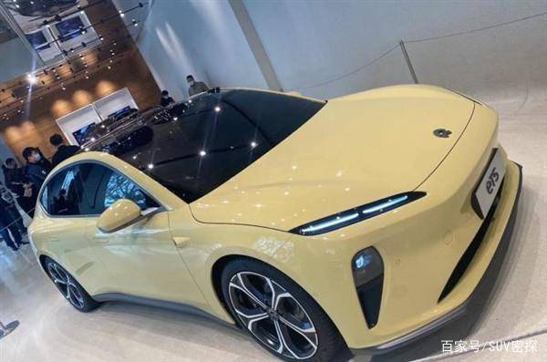 近距离拍摄蔚来ET5，黄色车身颜值高，超2米8轴距稳压model3？_搜狐汽车_搜狐网