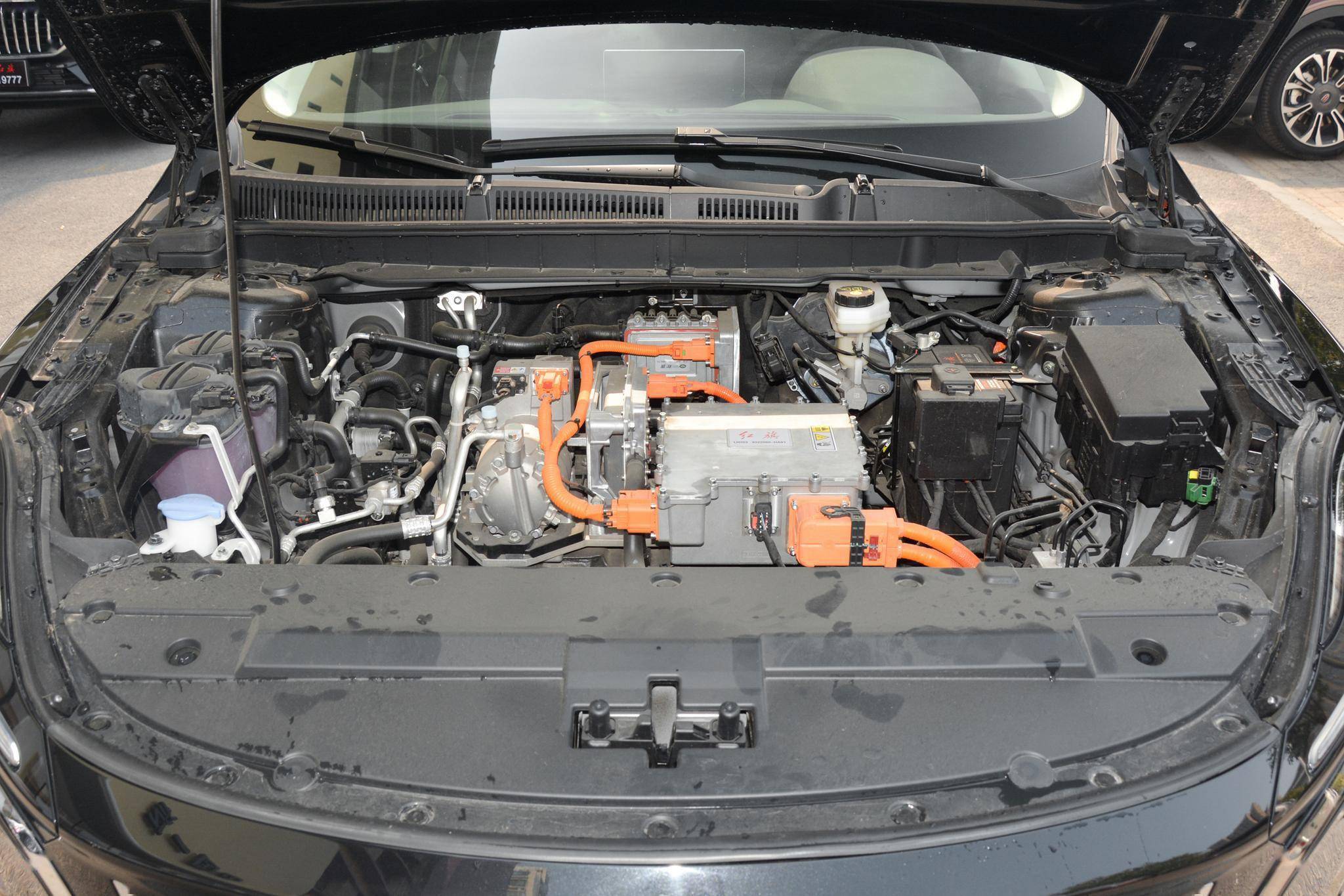 售23.98万，车长5040mm，纯电续航431公里，带你看红旗E-QM5_搜狐汽车_搜狐网