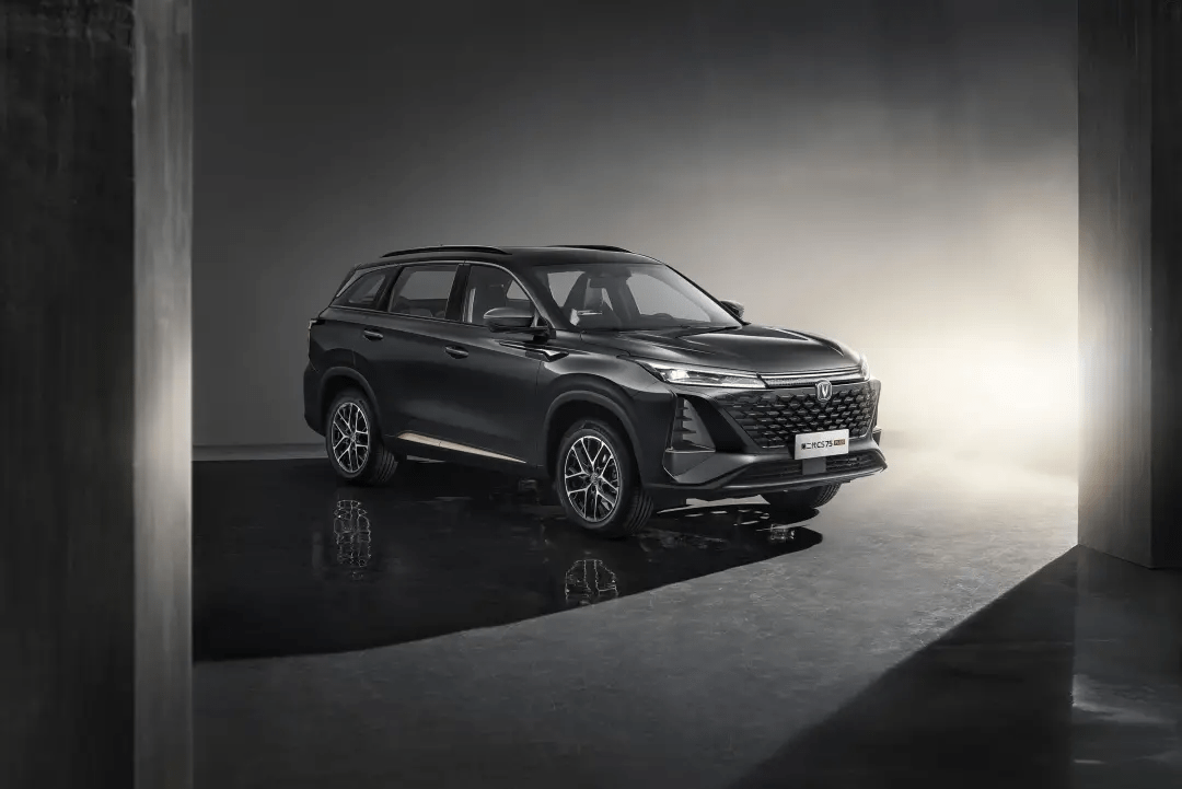 全新荣威RX5 MAX和第二代长安CS75 PLUS，15万元以内你选谁？_搜狐汽车_搜狐网