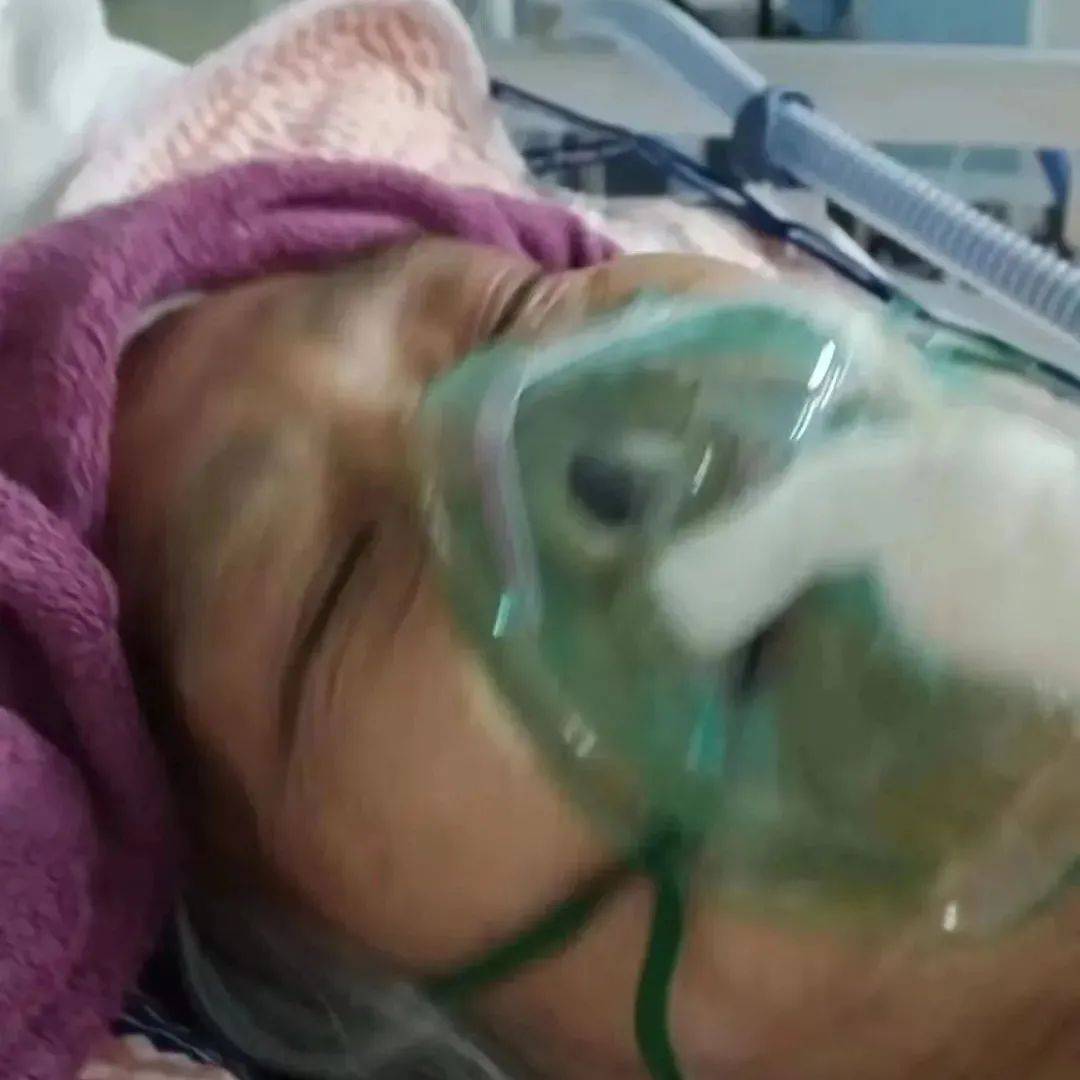 医院输错血浆，老人躺进ICU！当地卫健委介入调查_女士_母亲_父亲