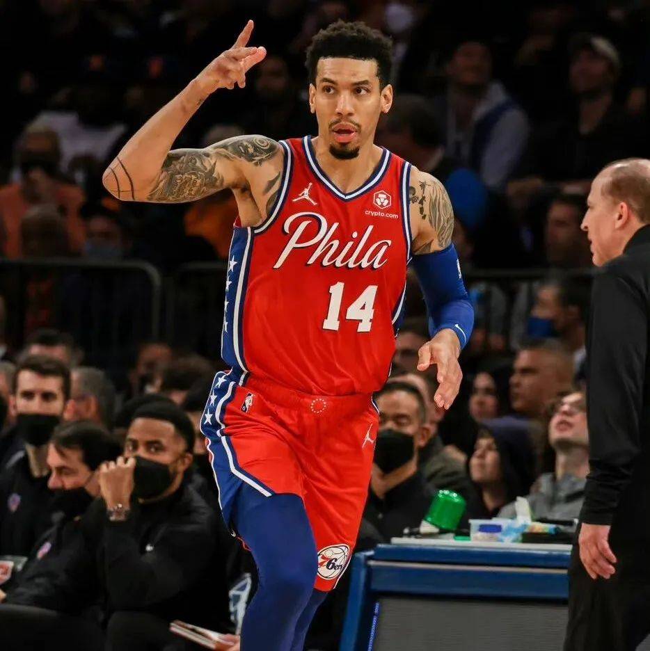 OL2 | 2K22球员数据变化（更新至2.17）（小前锋）（下）_进攻_能力_防守篮板