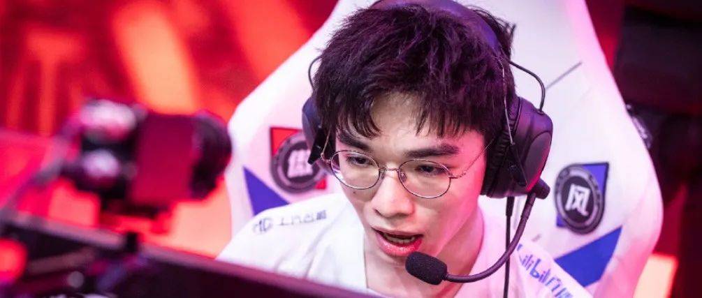 Uzi依旧替补！LPL春季赛首发公布：Doggo对线JKL，FoFo大战Knight_比赛_下路_战队