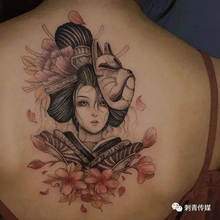 漂亮的艺伎纹身日本服务业回忆录
