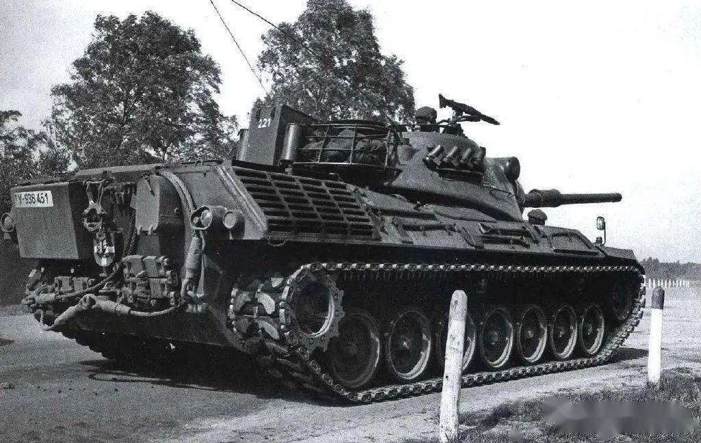 德国老“豹”去乌克兰，是想当猫咪吗？——“豹”1系列主战坦克简介_马斯克想见中国版马斯克_炮塔_装甲