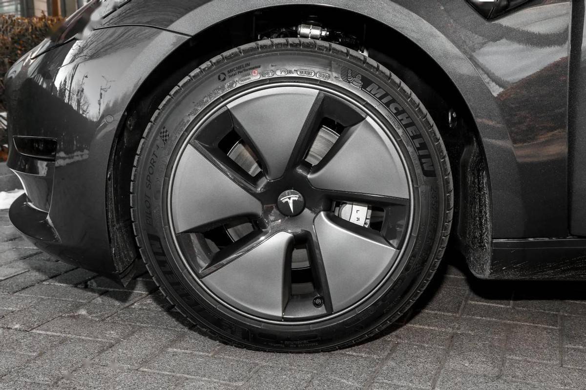 30万级大乱斗，极狐阿尔法S/小鹏P7/汉EV/Model 3，到底怎么选？_搜狐汽车_搜狐网