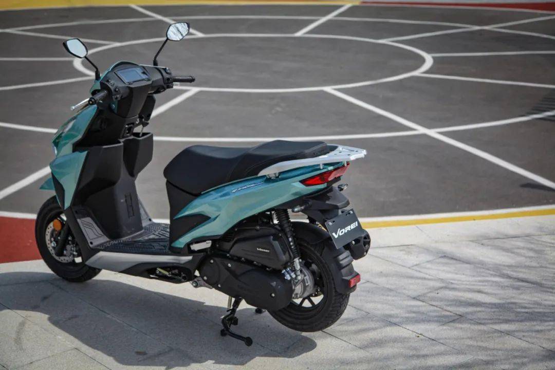 独家！混动水冷四气门，ABS加TCS｜大阳新车VRS125能否攻进“HHS”垄断阵营？_踏板_市场_配置