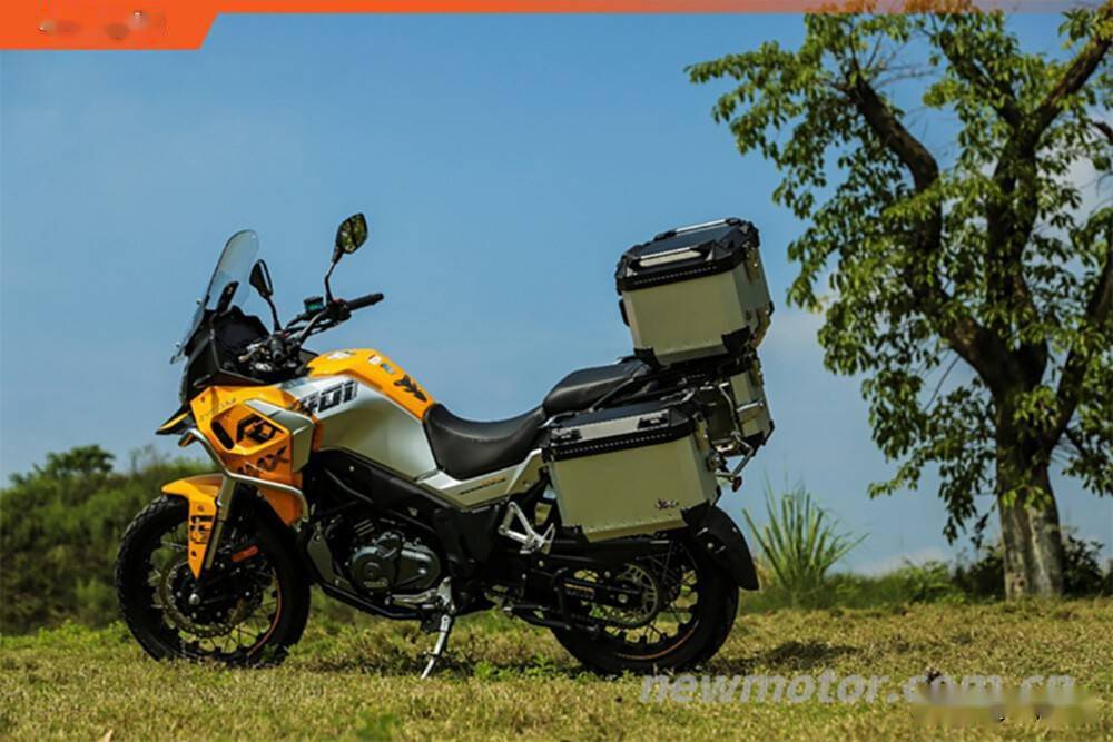 集颜值与性能的性价比之选 赛科龙RX401_搜狐汽车_搜狐网