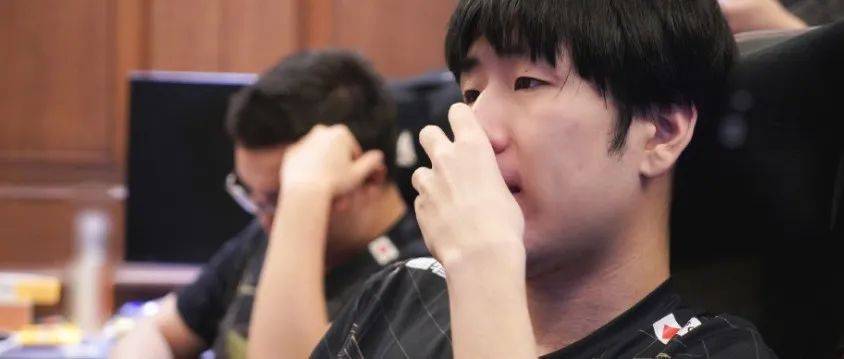 时隔3159天！自S3后，T1与RNG首次在世界赛决赛对决_Faker_皇族_比赛