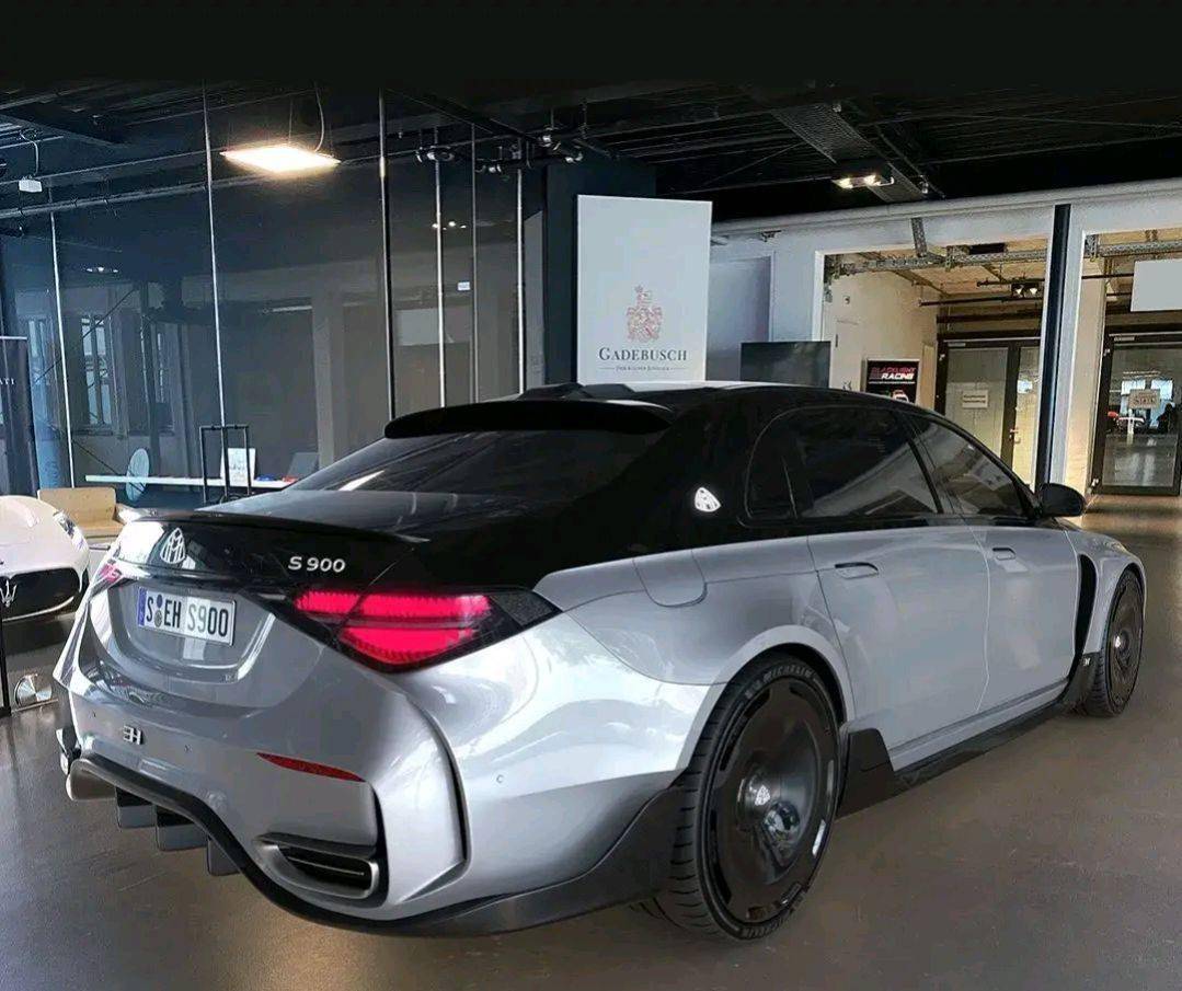 迈巴赫S900实车曝光，双色涂装+霸气造型，气场强大，加速仅5秒_搜狐汽车_搜狐网