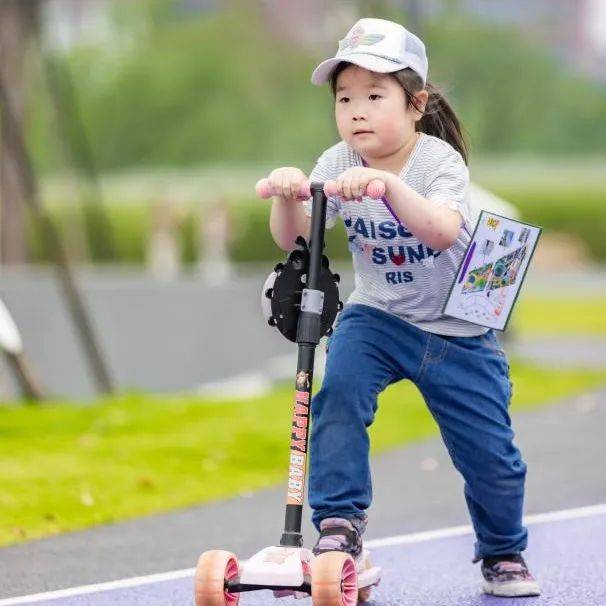 传递低碳环保理念！这所幼儿园的小伢儿在亚运公园来了一场骑行比赛！_骑士_杭州市_贾家弄
