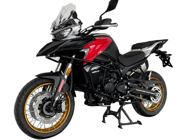 钱江QJMOTOR骁800ADV亮相..._搜狐汽车_搜狐网