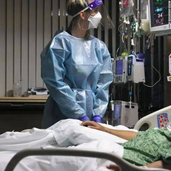 墨尔本医院床位告急，ICU病人跳过普通病房，直接出院回家！_French_情况_Western