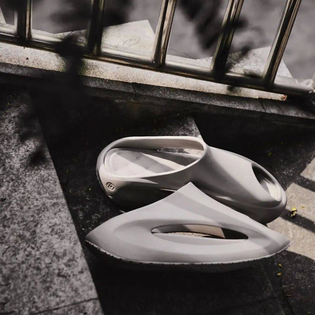 SOAR 限量发售｜LI-NING 云游 SLAY “CASHMERE GREY”_Slay_Li-Ning_材质