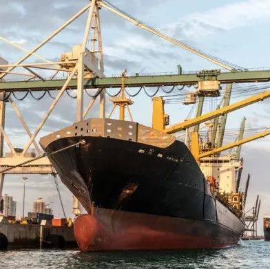 Record container ship congestion for North American ports_and_Los_off