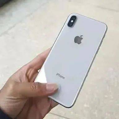 南部一学生因这事被警方采取强制措施_李某_微信_iPhoneX