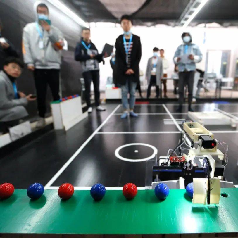 FM105.9 教育正前方 | 如何正确看待和选择机器人比赛_包头市_广播_创新