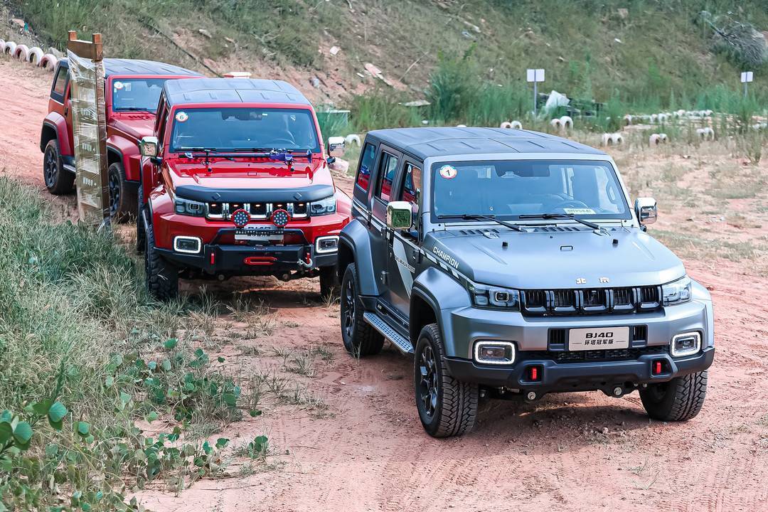 封车讯｜BJ40：36°C的高温，阻止不了38°向上的人生！_搜狐汽车_搜狐网