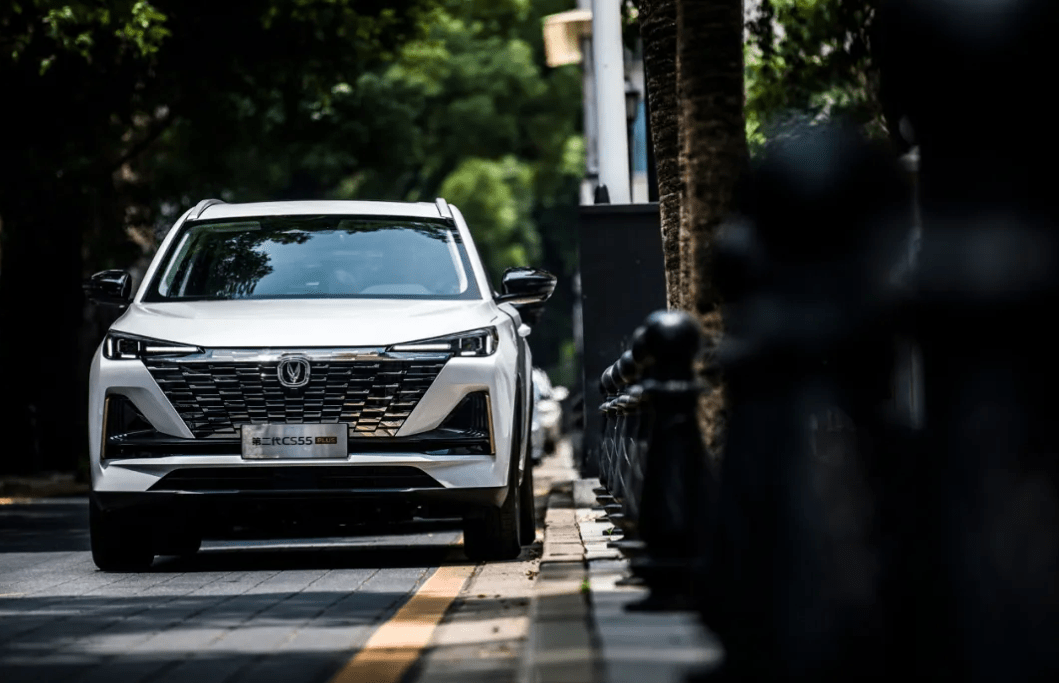 传祺GS4和长安第二代CS55PLUS该如何选择_搜狐汽车_搜狐网