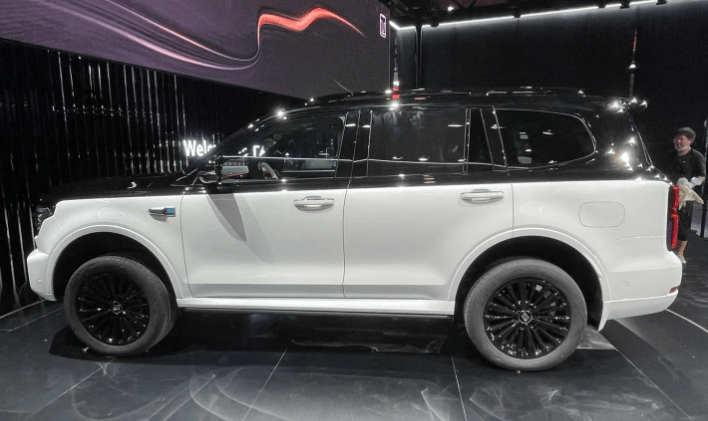 综合功率为300kW，峰值扭矩750牛·米，坦克500 PHEV成都车展亮相_搜狐汽车_搜狐网