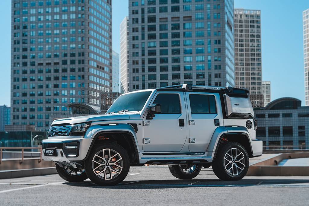 新车速递｜2023款BJ40城市猎人、刀锋英雄版亮相成都车展_搜狐汽车_搜狐网