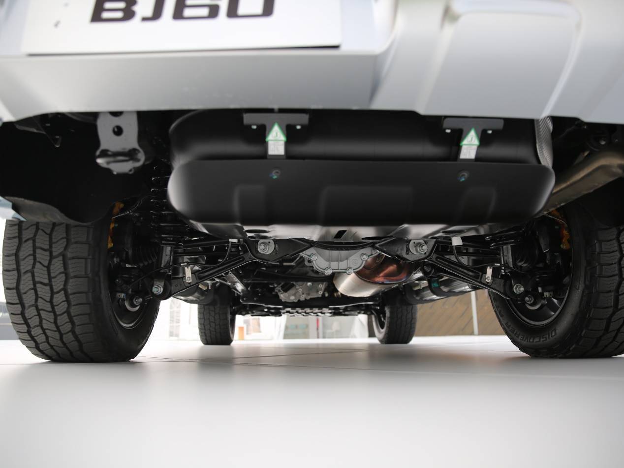 2.0T扭矩达406N·m，23.98万起预售的BJ60，目标不是坦克500？_搜狐汽车_搜狐网