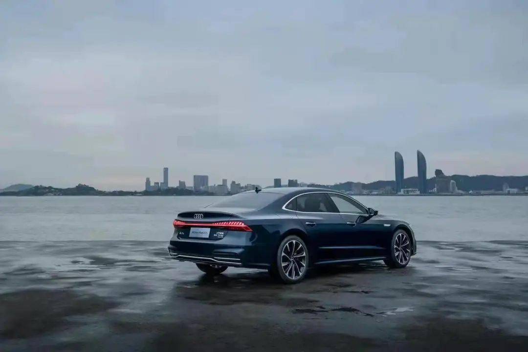 新款上汽奥迪A7L上市 售价41.87万元起/最高下调4.1万_搜狐汽车_搜狐网