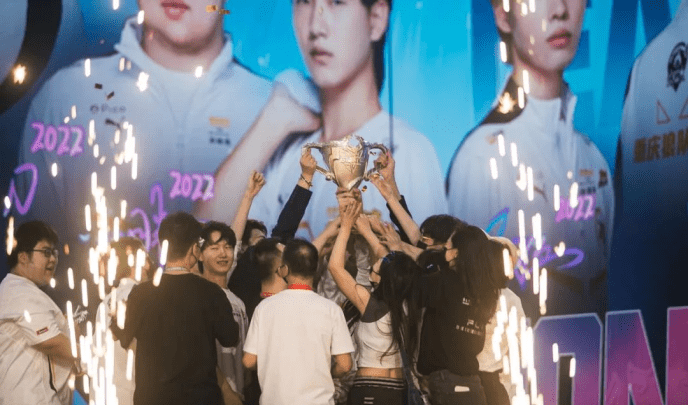 KPL夏决英雄体育VSPN打造XR最高级别应用!_虚拟_舞台_团队