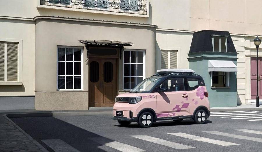 五菱宏光MINIEV系列代言人周也，领衔家族全面上新_搜狐汽车_搜狐网