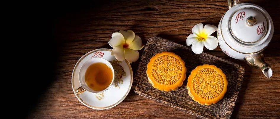 彩云追月，武汉中秋节赏月好去处两江禹稷东湖
