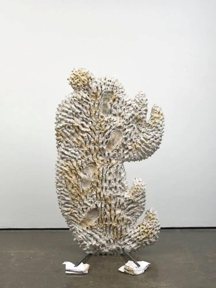 迈克尔·迪恩（Michael Dean）_in_cm_雕塑