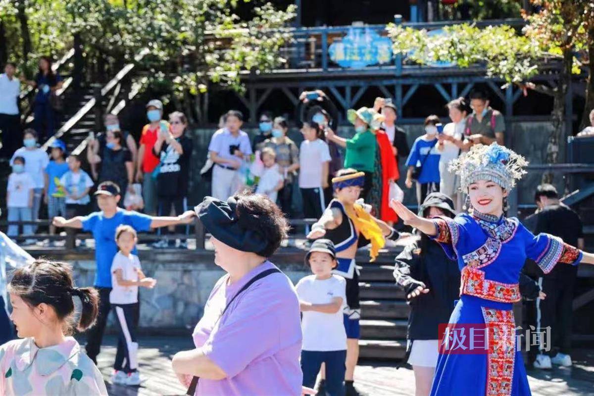 国庆假期前四天,湖北兴起微度假 活动 景区 游客