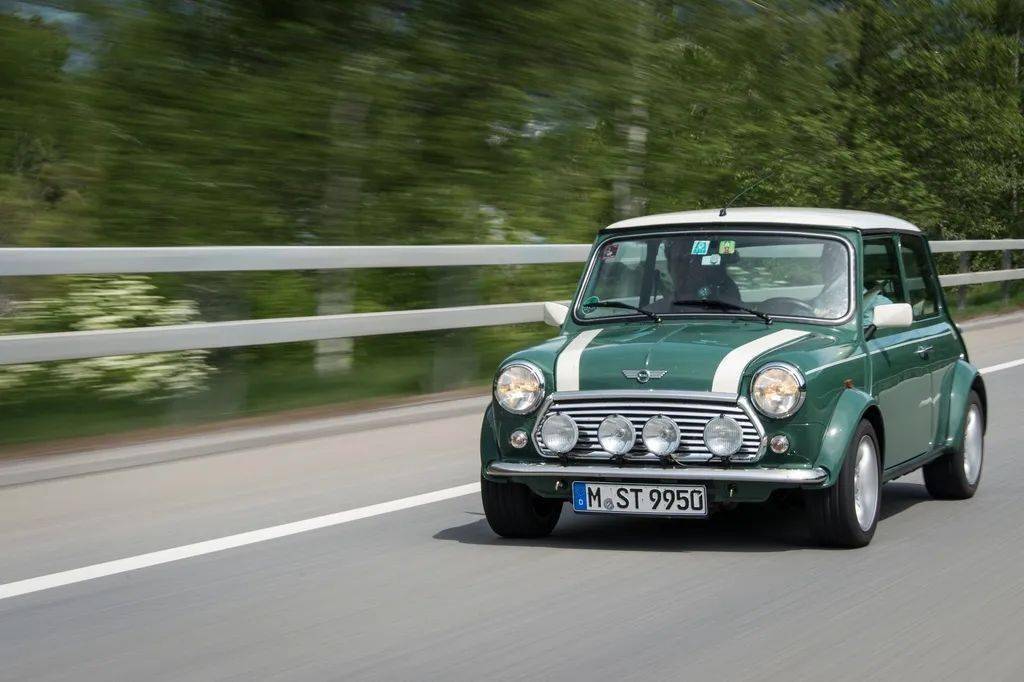 经典Mini的最后时光，来自索立得的Mini Cooper模型试玩_搜狐汽车_搜狐网