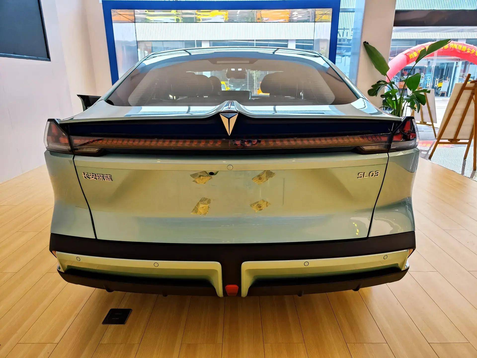 续航1200km 静态体验长安深蓝SL03增程版16.89万_搜狐汽车_搜狐网