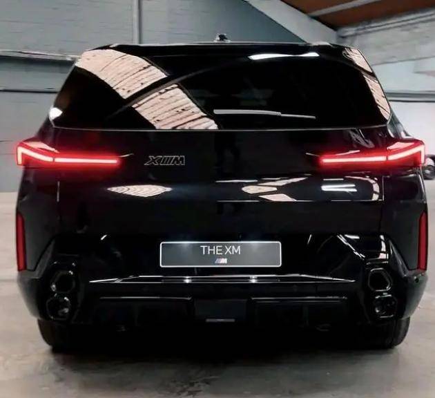 全新宝马旗舰SUV开售，4.4T插电混动，735匹马力，还要啥路虎揽胜_搜狐汽车_搜狐网