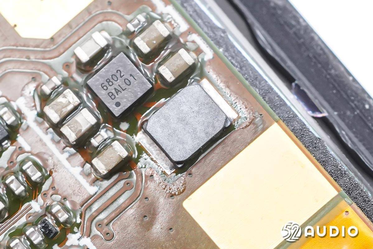 稳定续航， IP68 级防尘防水，拆解 realme watch 3 Pro 智能手表_Watch_特写_realme