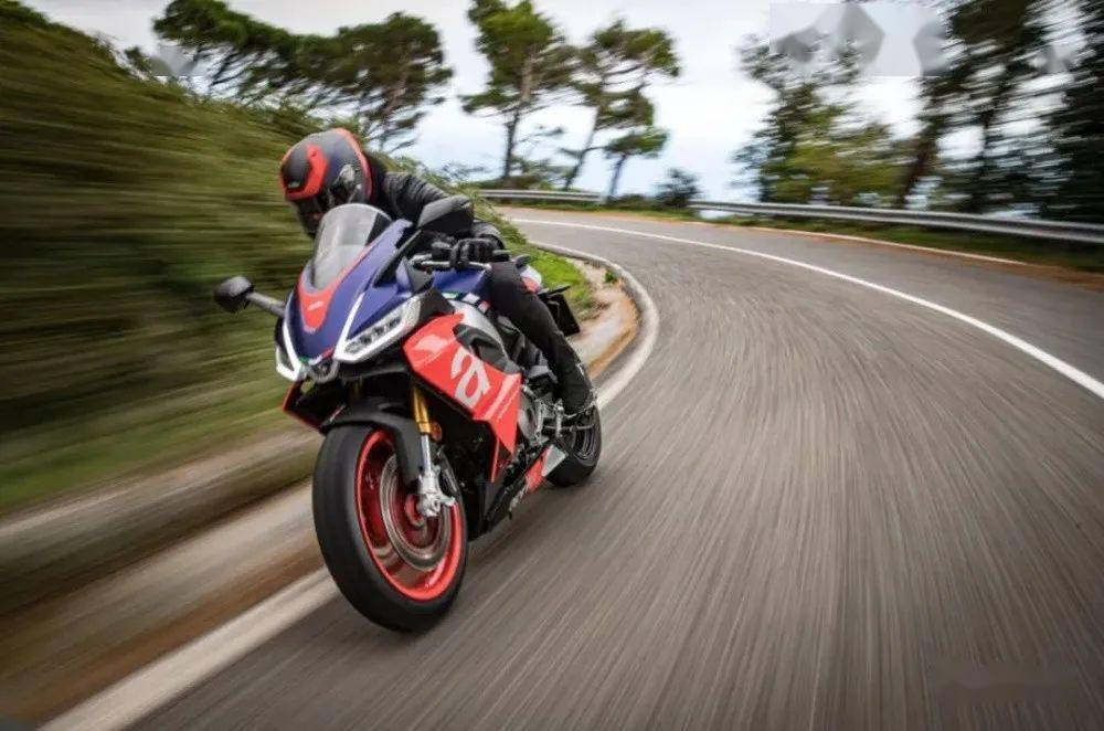丰富科技配置，纵享畅快骑行！Aprilia RS660_搜狐汽车_搜狐网