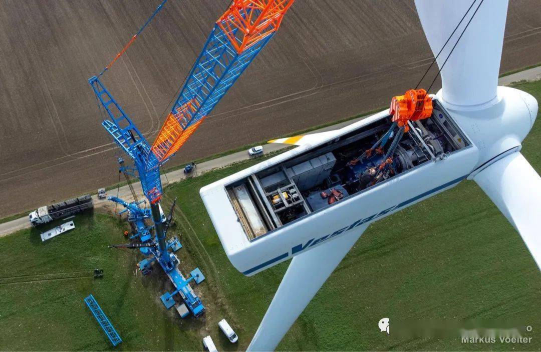赏心悦目的起重美图，利勃海尔 LTM1650 AKM 吊装 Vestas 风机_搜狐汽车_搜狐网